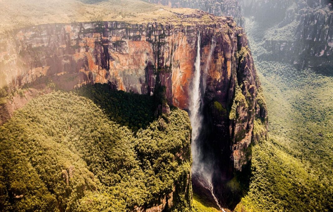 Анхель – самый высокий водопад в мире – где находится, высота, история ...